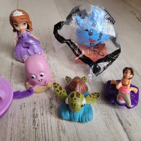 Disney | Holiday | Disney Wish Variety Nemo Donald Princess Toy Figure ...